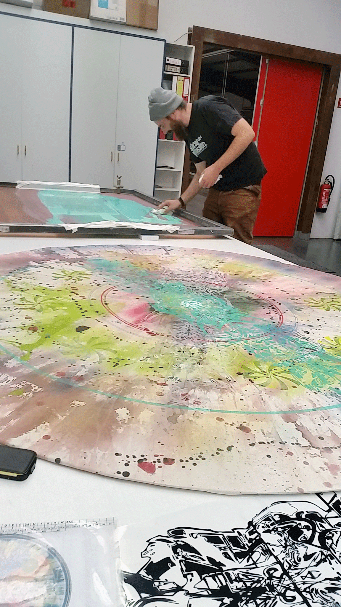 Dustin Schenk – Graffiti-Künstler aus Kassel zu Besuch bei Zinke ...